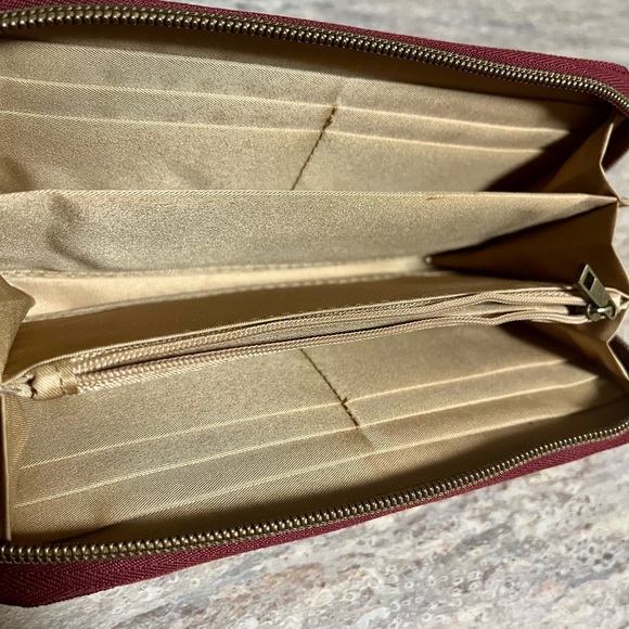 Travelon | Bags | Nwt Travelon Burgundy Wallet Wristlet | Poshmark